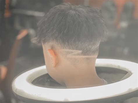 Top Kiểu tóc layer uốn con sâu cực hot cho các chàng
