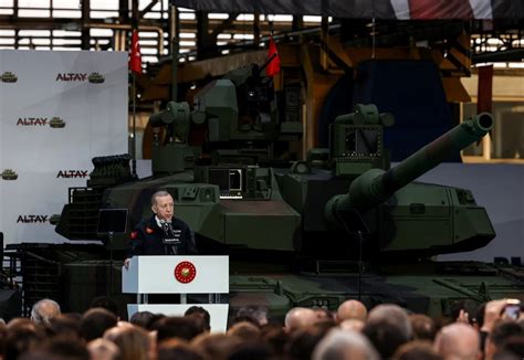 Cumhurbaşkanı Erdoğan Yeni Altay tankını TSK ya teslim etti