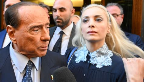 Berlusconi lotta per l eredità cosa spetta a Marta Fascina