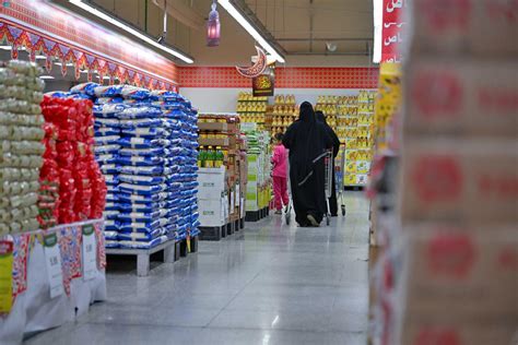 اقتصادي واس ترصدُ الحركةَ الشرائيةَ في أسواق الحدود الشمالية مع