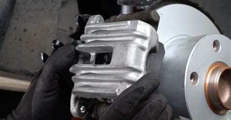Come Cambiare Pinza De Freno Della Parte Posteriore Su VW PASSAT 3B3