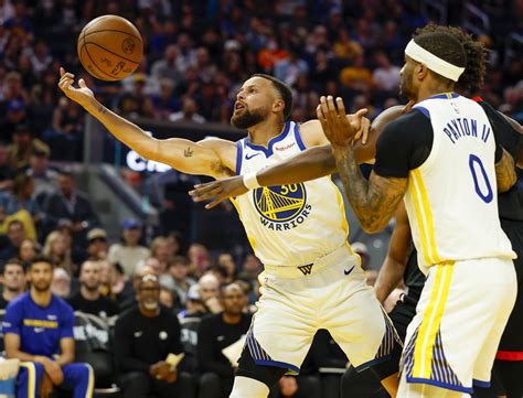 Steph Currys Returns Warriors Lose Tight One To Rockets