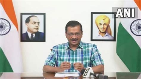 Khokha Khokha Vs Dhokha Dhokha Aap Bjp Fight It Out In Delhi