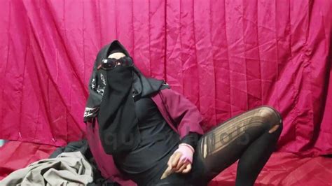 Asian Shemale Motocycle Rider Using Niqab Mastrubation Xxx Mobile