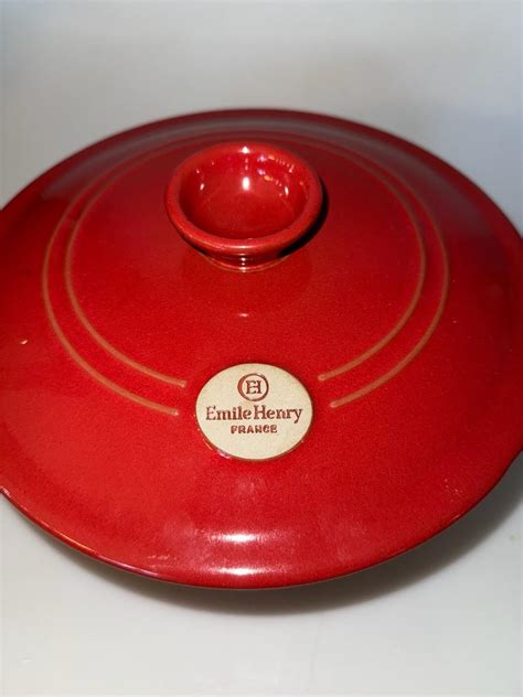 Emile Henry Flame Round Stewpot Dutch Oven Burgundy