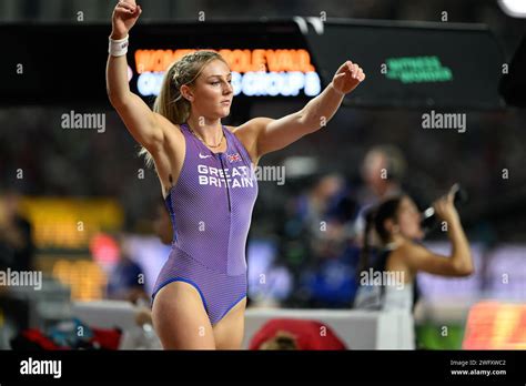 Molly Caudery Participating In The Pole Vault At The World Athletics