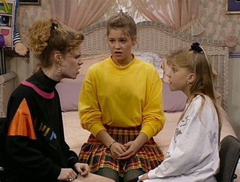 9 Super 90s D J Tanner Outfits From Full House That Were Fashion Forward At The Time