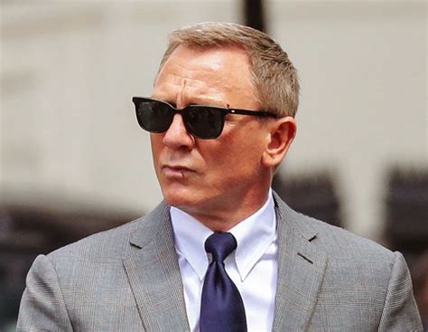 The Collector Who Loved Me Daniel Craig Wearing The Persol 2720 2431