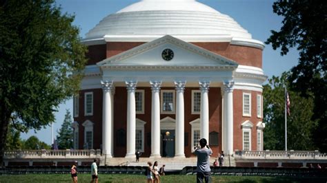 Police Arrest Suspected Gunman After 3 Dead 2 Wounded In University Of