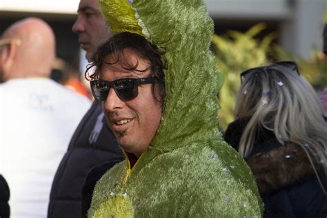 Carnevale a Cantù La prima sfilata le foto di Stefania Gori