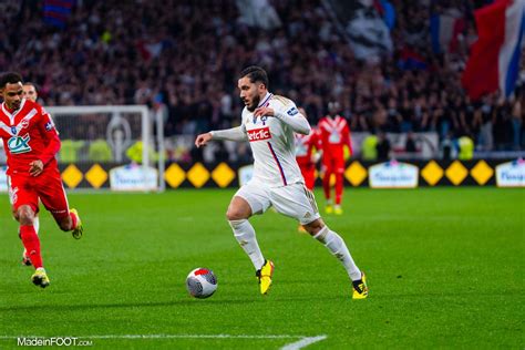 Mercato Ol Le Psg Bien Parti Pour Récupérer Rayan Cherki