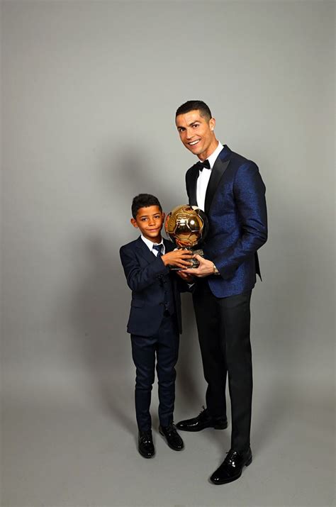 Dans Les Coulisses Du Ballon Dor Avec Cristiano Ronaldo