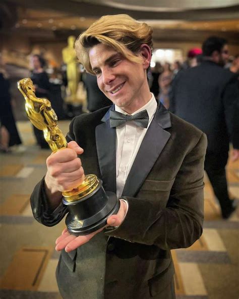 Produtor Mineiro Ganha Oscar O Filme Nada De Novo Front