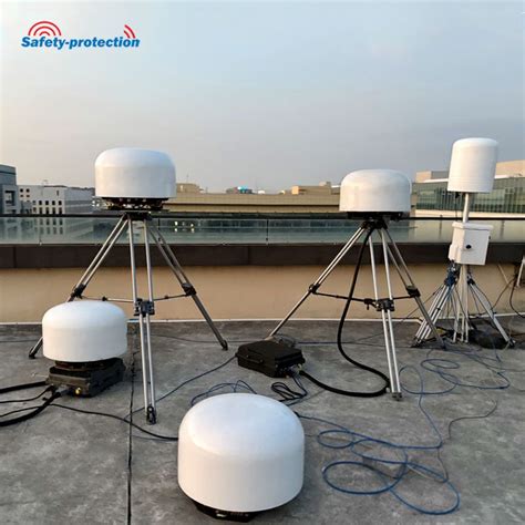 Unmanned Aerial Vehicle Detection And Control Integrated Equipment Has