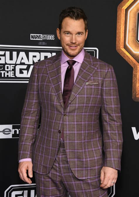 Chris Pratt Posted His “met Gala Look ” And Everyone Is Begging Him To