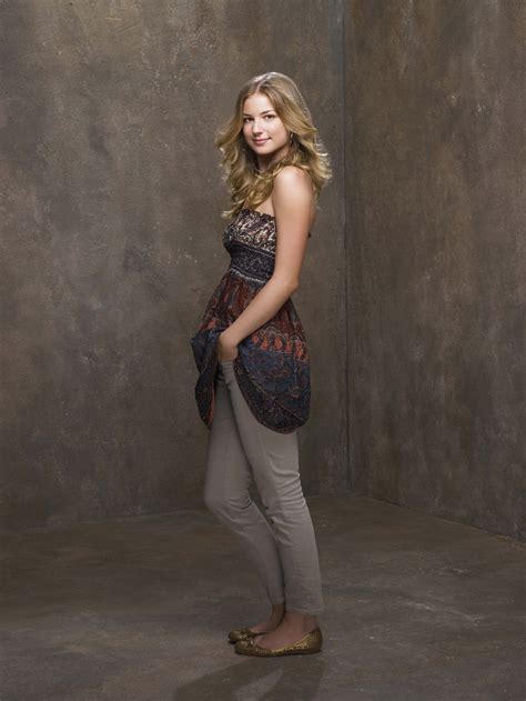Fashion Emily Vancamp Wallpapers 1113