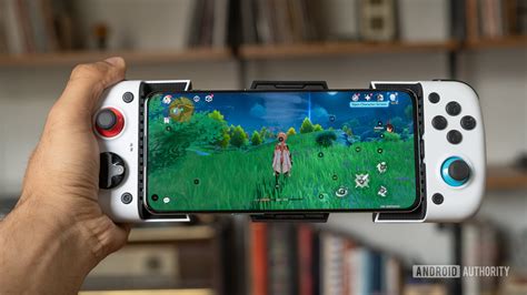 The Gamesir X3 Adds A Cooling Fan To Your Phone But Does It Work