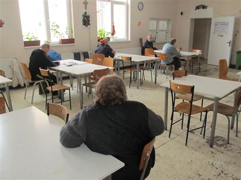 Бездомни хора в приют Dnes Dir Bg