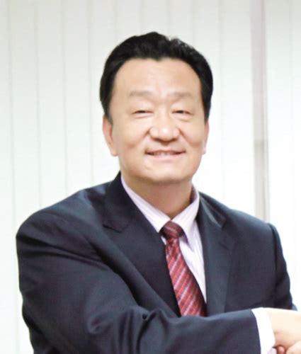 王庆王庆依王庆粤大山谷图库