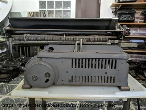 1946 Ibm Electromatic On The Typewriter Database