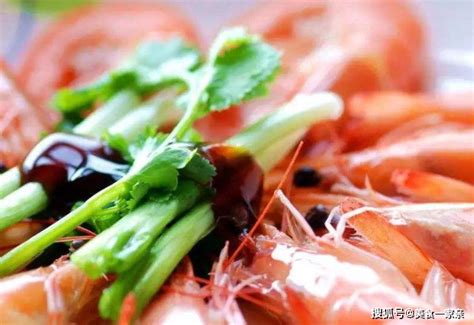 水煮虾，不管是鲜虾还是冻虾，牢记这3点，保证虾肉香嫩无腥味