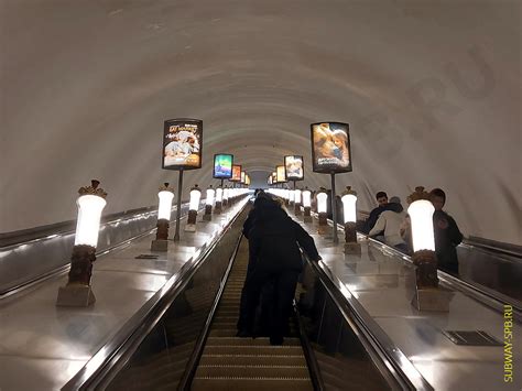 Площадь Восстания на Московский вокзал Питерское метро