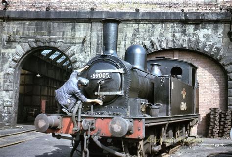 Solve Lner Class J72 0 6 0t 69005 At Gateshead Jigsaw Puzzle Online