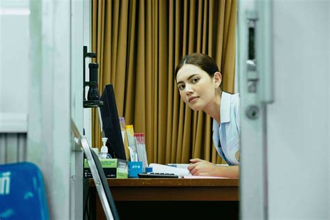 Filmburns 【影評】《戀愛病發》：溫柔和諧千禧世代