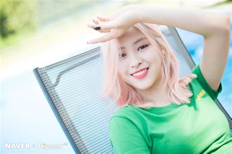 Itzy Itz Icy Naver X Dispatch Photos Hdhr K Pop Database