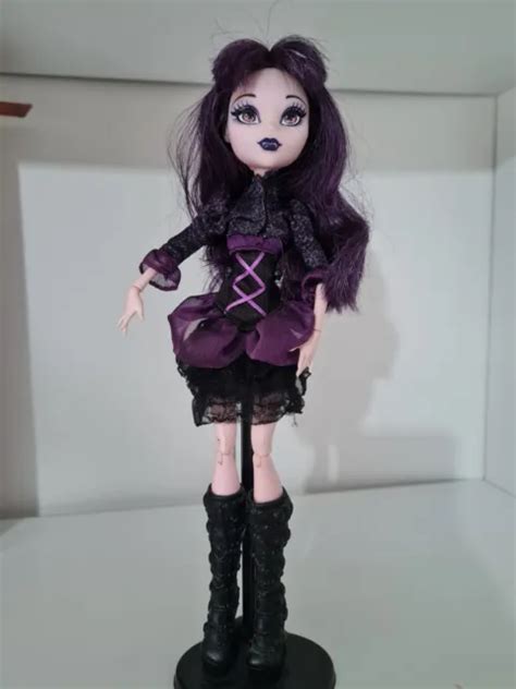 Monster Highfrights Camera Action Elissabat With Stand £3999