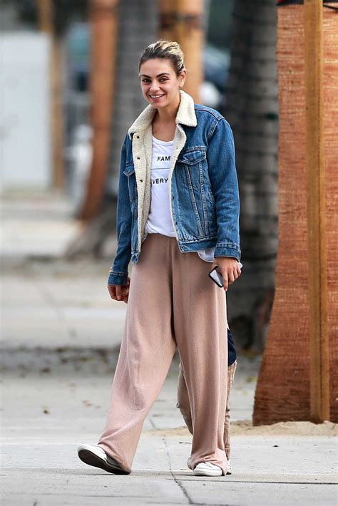 Mila Kunis In A Beige Sweatpants Was Seen Out In Beverly Hills Celeb