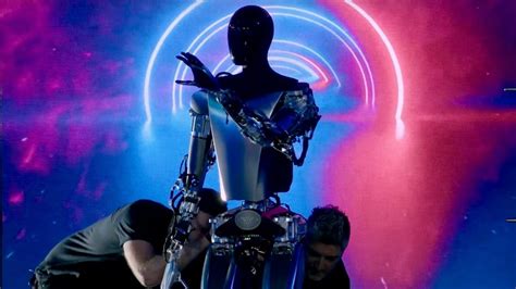 Elon Musk ha presentato Optimus il suo primo robot umanoide costerà