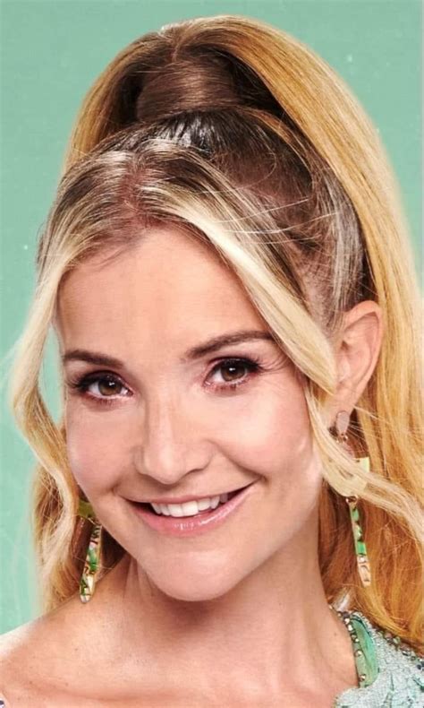 Pin On Helen Skelton