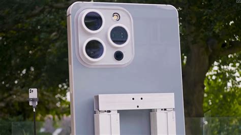 This Is The Biggest Iphone In The World And It Has A 400 Watt Flashlight