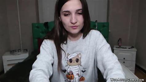 Amateur Babe Shows Ass In Leggings On Webcam Eporner