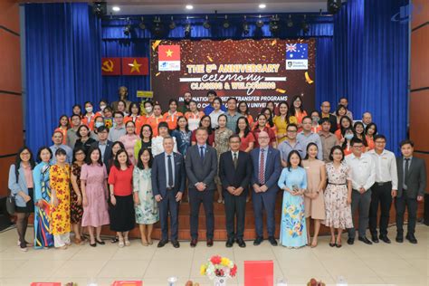 TrƯỜng ĐẠi HỌc MỞ Tp Hcm