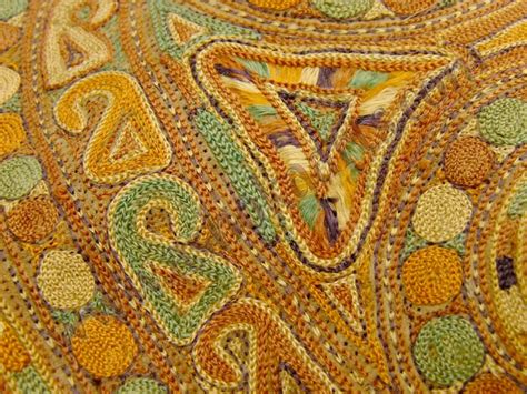 Rare Embroidered Dhal Cover With Small Shield Antique Swords And Weapons Arms And Armour