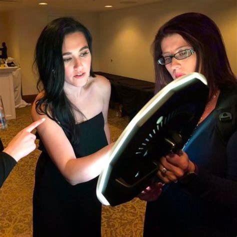 Book A Roaming Photo Booth Las Vegas Scarlett Entertainment