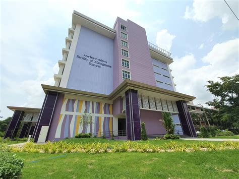 ‪ ‎สำนักงานเพื่อให้กู้ยืมเพื่อการศึกษา‬ Explore