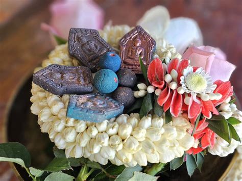 ศรัทธาเทวะมหาภูติ พระขุนแผนพรายอุษยา แม่วรรณ วัดป่ามหาศรีนวล Facebook