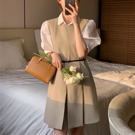 아뜨랑스 주문폭주 벨트세트활용만점데일리룩 로메니 핀턱 뷔스티에 미니 하객룩원피스 나들이룩 원피스레이어드원피스뷔스티에원피스나시원피스하객룩출근룩데이트룩봄옷