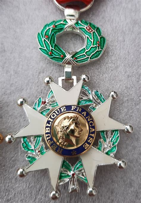 France Medal Ordre De La Légion Dhonneur Crois De Chevalier Et