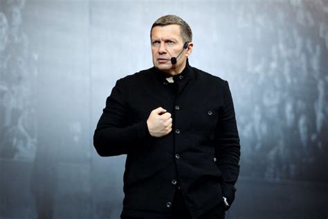 Неподражаемый стиль Владимира Соловьева сделал его узнаваемым «брендом»