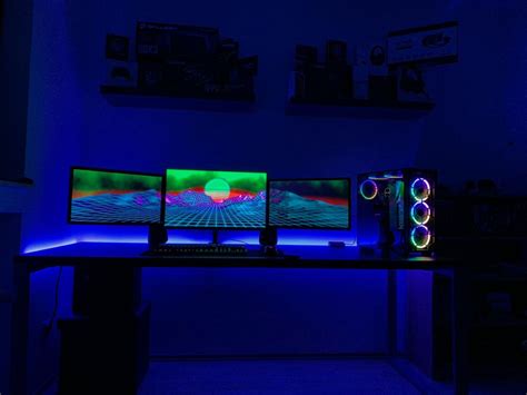Dasamds Setup Tripple Monitor Gamingstreaming Setup Scooget