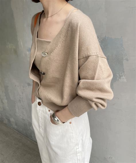 Spick And Span（スピックアンドスパン）の「コットンラミーボリュームスリーブカーディガン（カーディガンボレロ）」 Wear