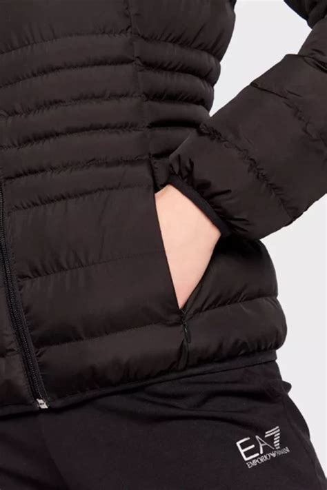 Куртка спортивная женская EA7 Emporio Armani Bomber Jacket черного ...