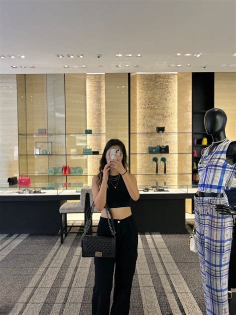 샤넬 가방 종류 정리 추천 사이즈 비교 매장 착용 가격 정보 클래식 미듐 19백 보이백 네이버 블로그