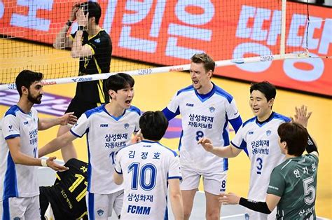 삼성화재 Kb손해보험 10연승 저지풀세트 접전 끝에 연패 탈출