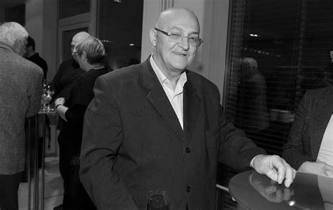 Umrl Je Vasko Polič