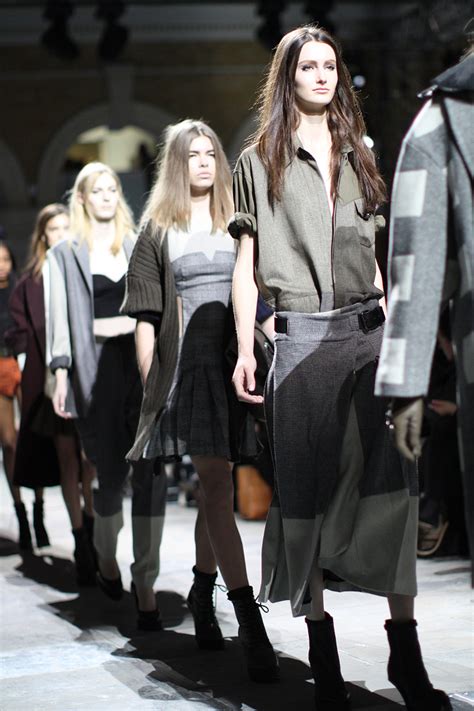London Fashion insider | Lily